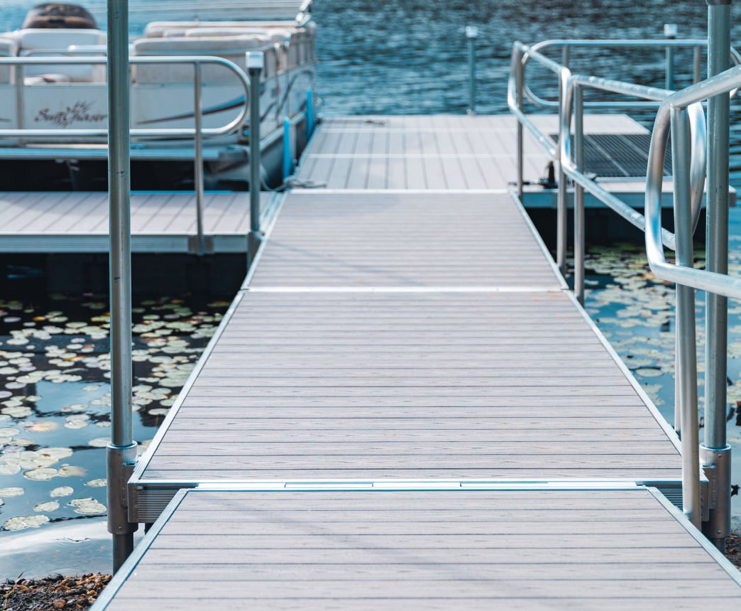 Aluminum Docks | Floating, Rolling & Stationary Systems | FWM