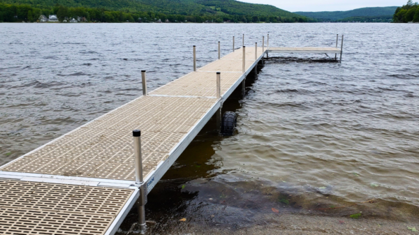 Aluminum Roll-In Docks