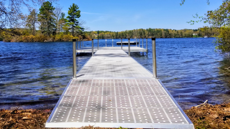 Aluminum Roll-In Docks